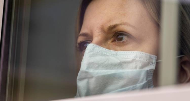 How to self-quarantine at home